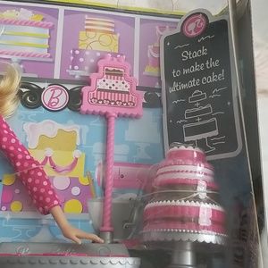 MATTEL BARBIE | Other | Mattel Barbie Cake Baker Doll Playset New In ...